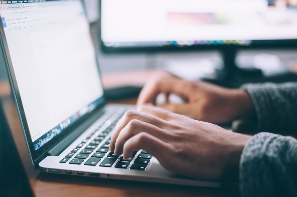 Government Jobs vs. Private Jobs: What's The Difference?